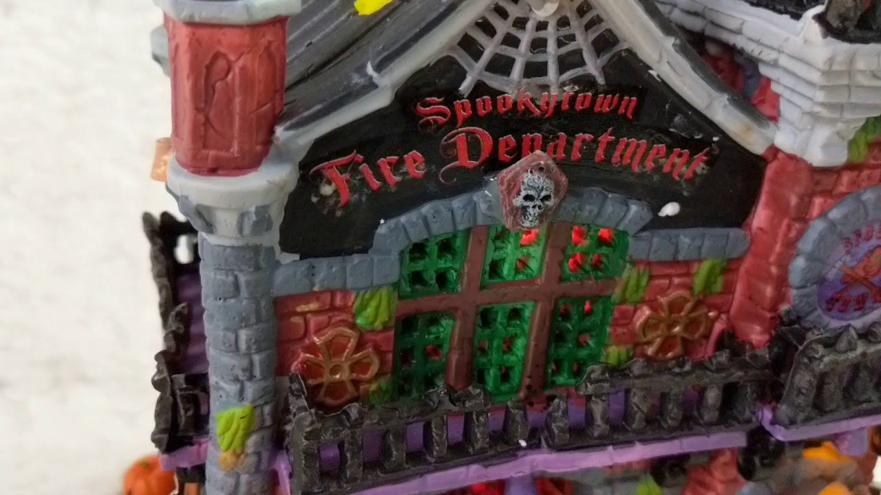 Lemax #15191 Spooky Town Fire Dept. - YouTube