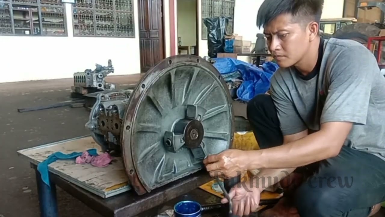 Pompa hidrolik excavator Hitachi zaxis110//cara merakit pompa hidrolik ...
