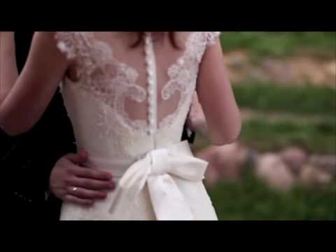 Elizabeth Riordan - "Smiling Back With You" - (Official Video) - YouTube