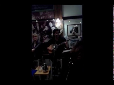 ΑΣΤΡΑ ΜΗ ΜΕ ΜΑΛΩΝΕΤΕ - (Κρητικό παραδοσιακό). - YouTube