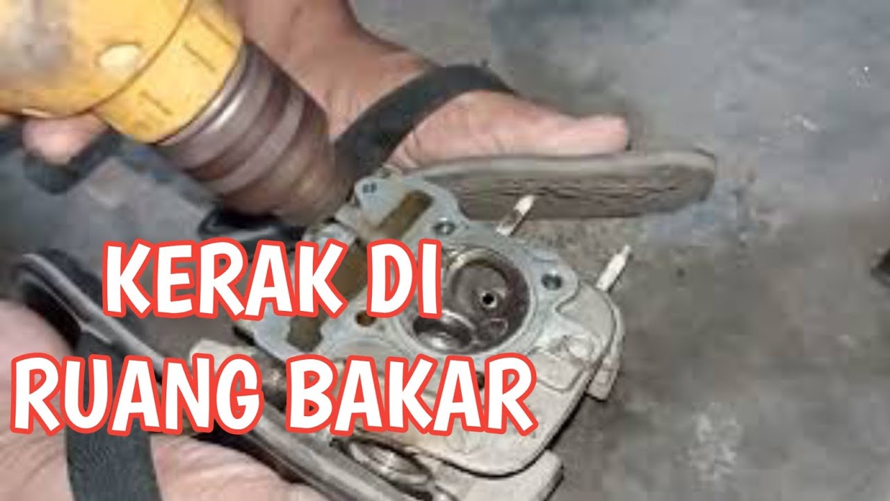 Cara Saya Membersihkan Kerak Ruang Bakar Motor - YouTube