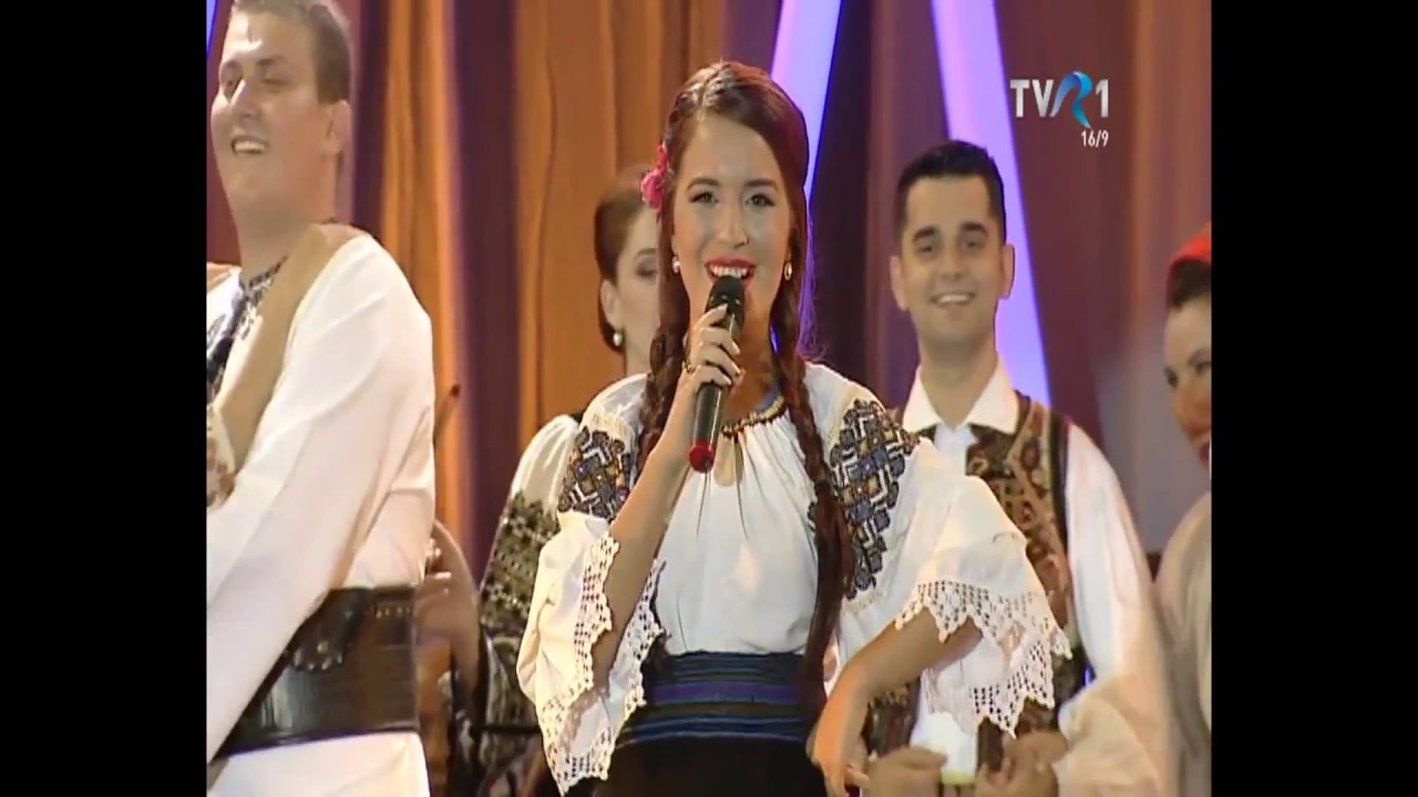 Iulia Bucur Ceterașii live Cântecele Munților 2016 - YouTube