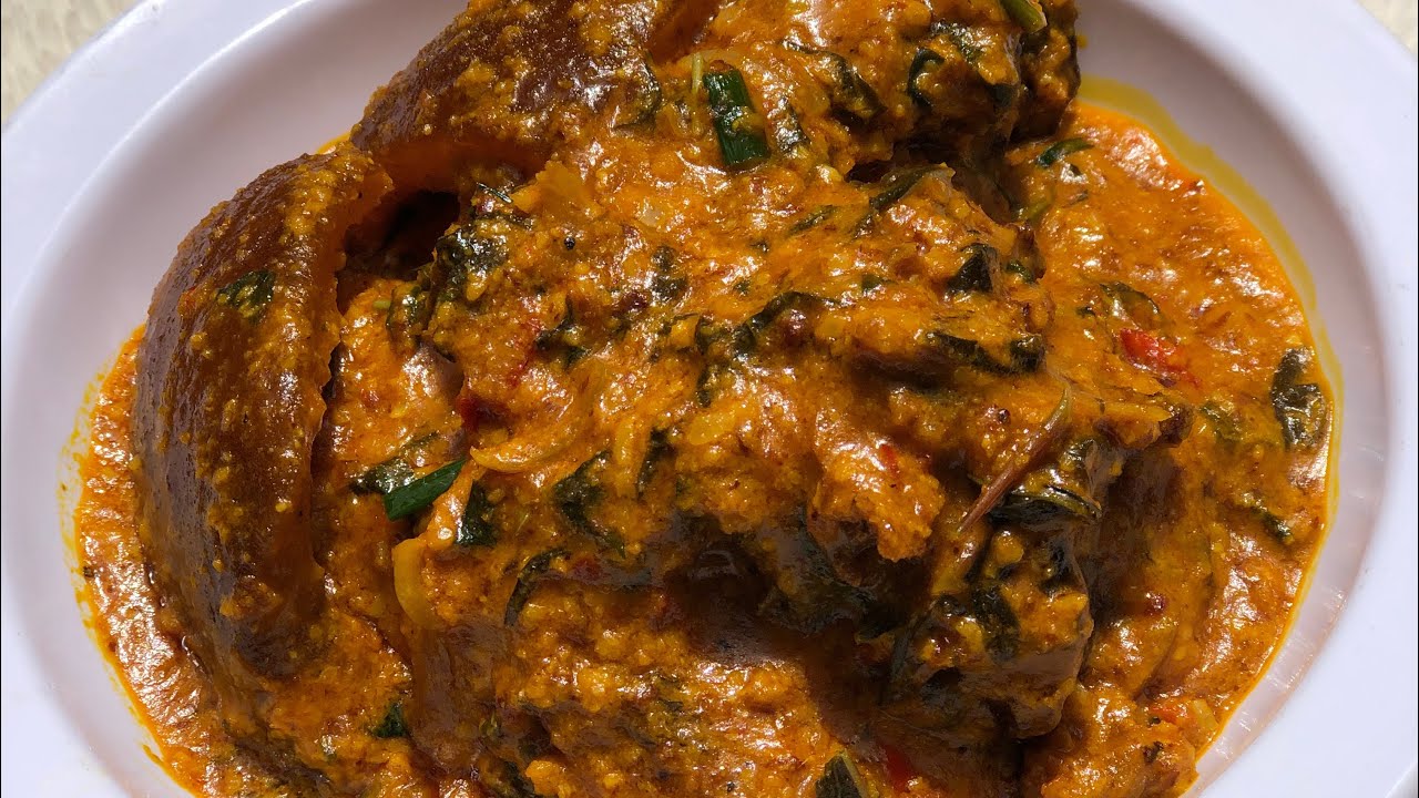 How to make groundnut soup (miyan gyeda) - YouTube