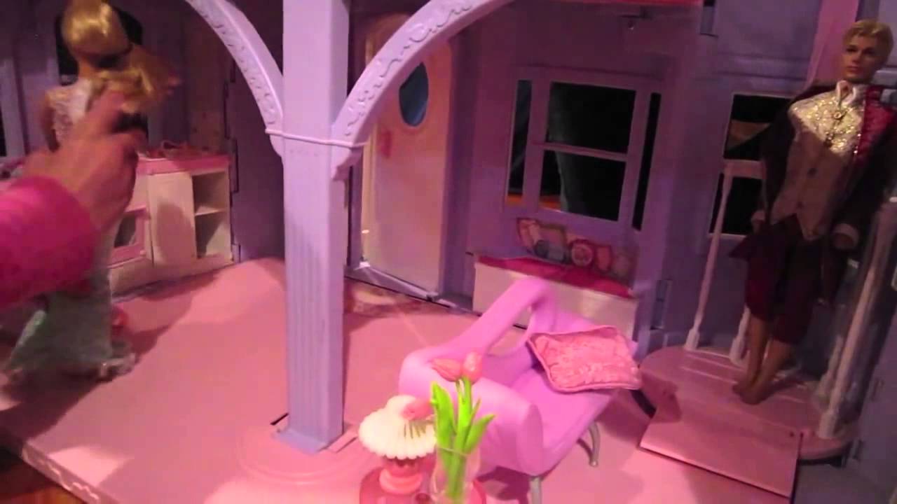 Barbie and Ricky- Halloween - YouTube