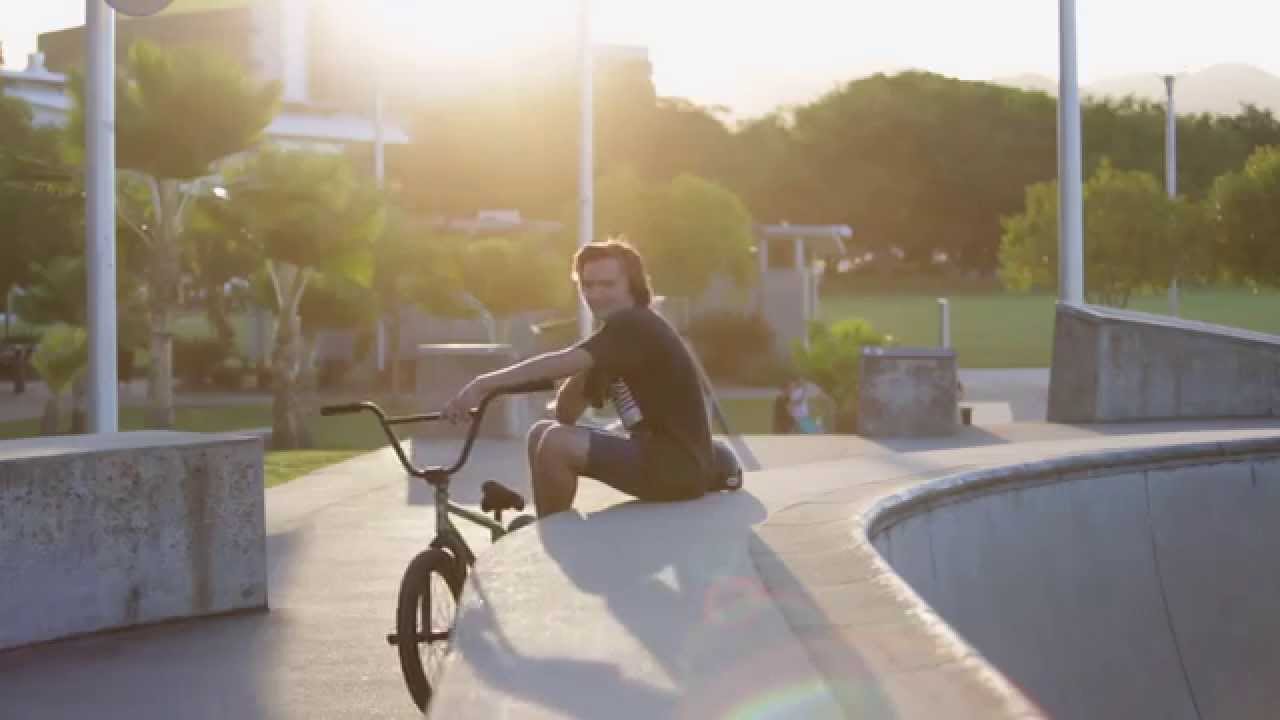 Five Clip Fridays Ep. 1. Luke Bourke - YouTube