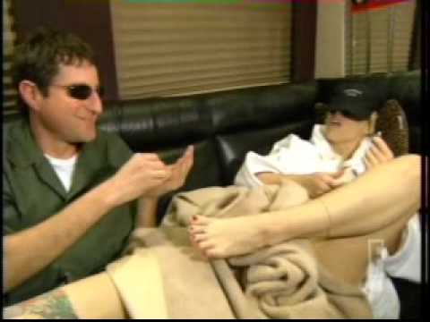 Anna Nicole Smith toes kissed