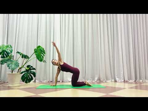 2 minute stretching workout. Summer workout for stretching. Stretch legs & feet.