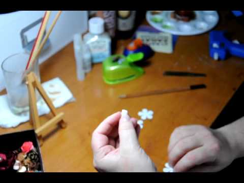 How to make Mini Paper Roses - YouTube