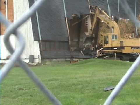 Huge building falling down!!!! - YouTube