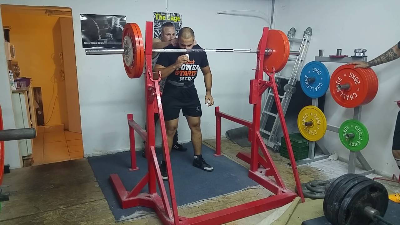 130 kg squat - YouTube