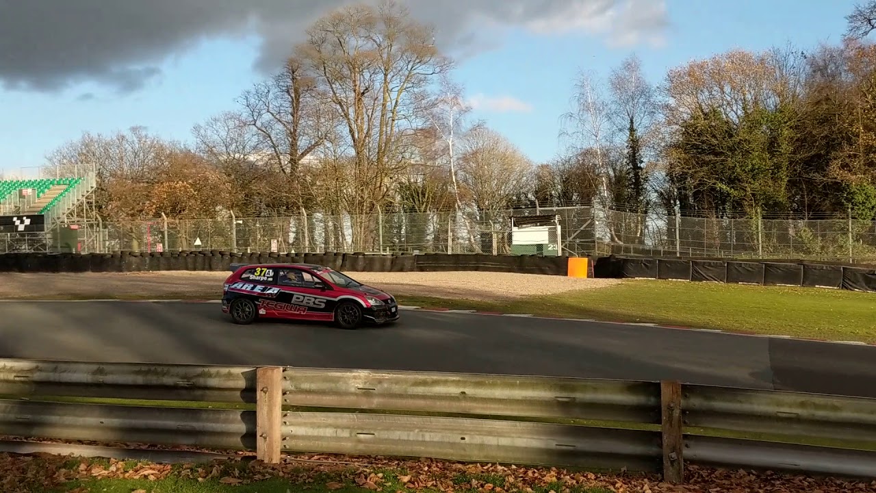 ben sharpe racing ep3 javelin trackday oulton park - YouTube