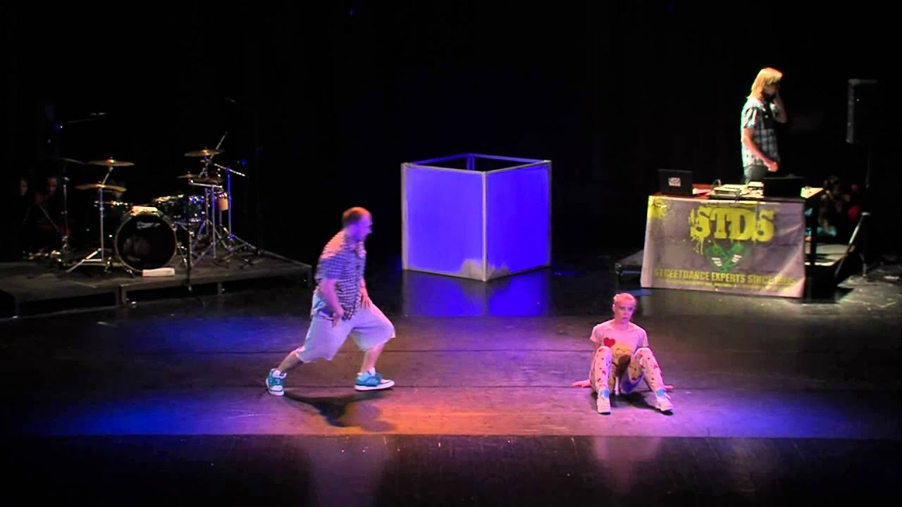 THEATRE PERFORMANCE | DANCE BOX | - YouTube