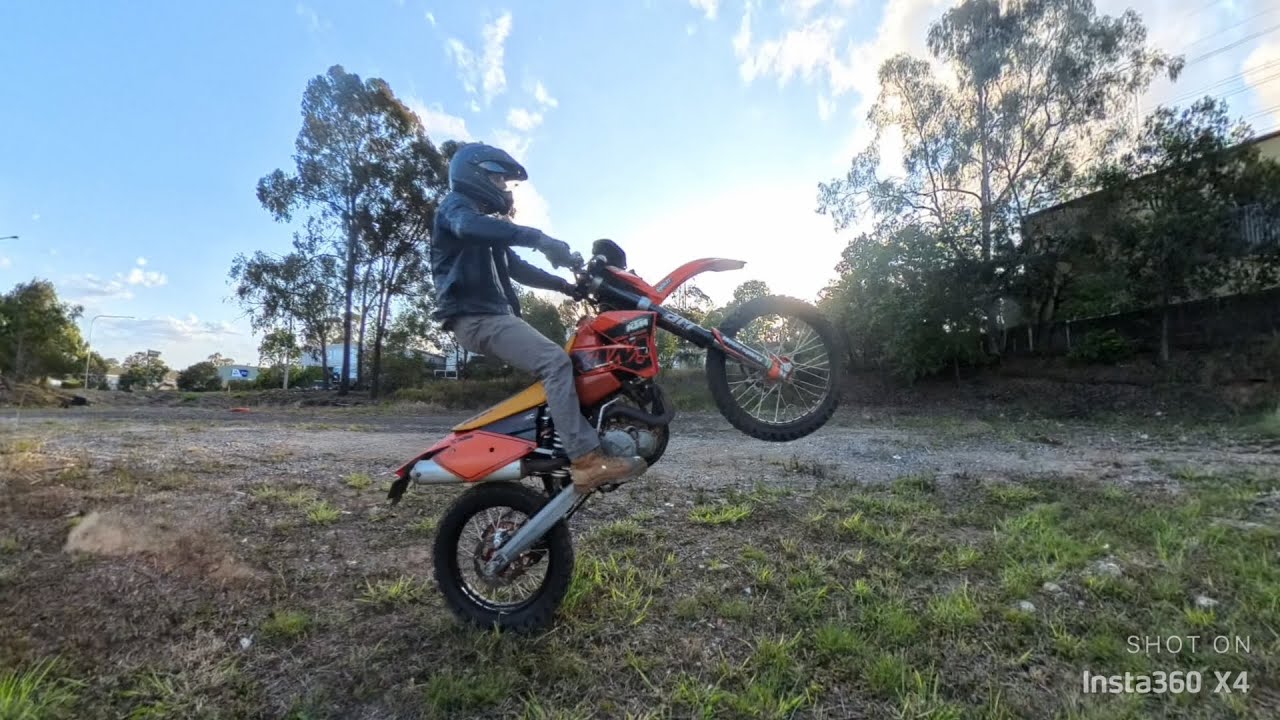 Enduro Practice 1 - Clutch Blips and Small Obstacles - YouTube