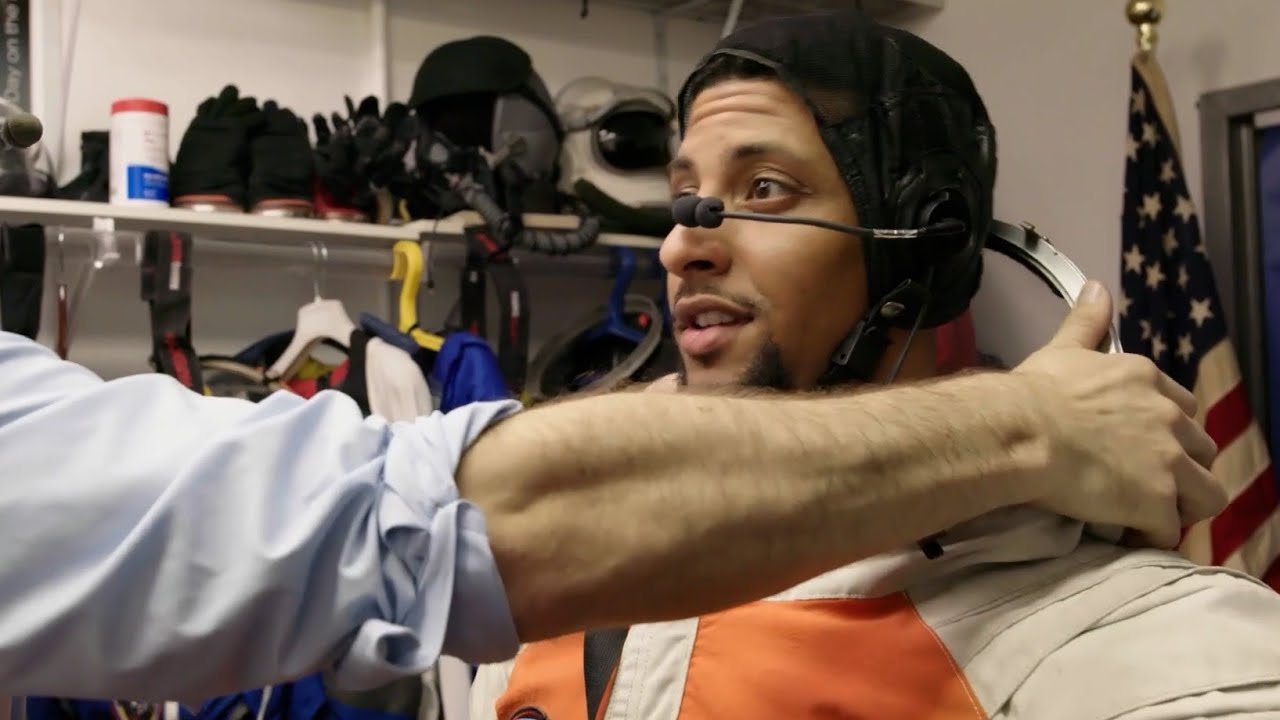 Justin Shaifer Science TV Host Reel - 2021 - YouTube