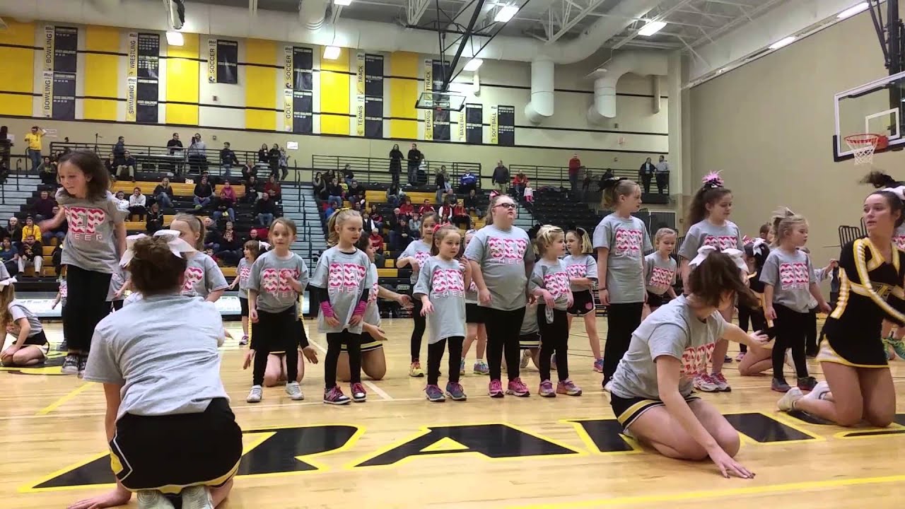 Callie's cheerleading debut - YouTube