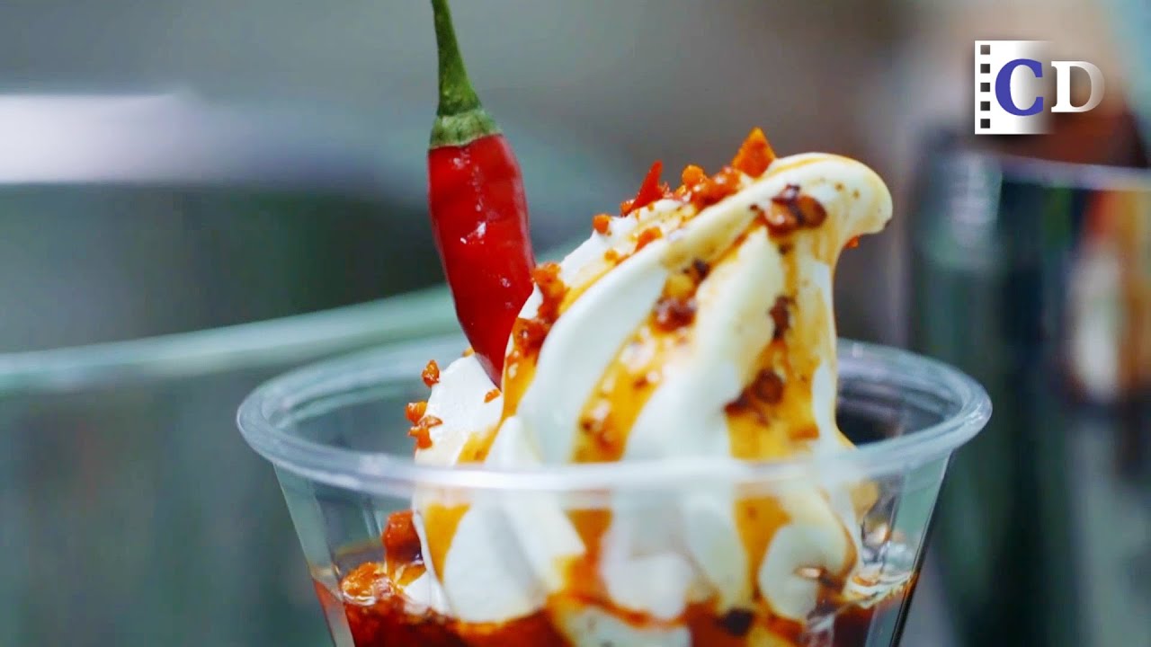 Chili sundae makes foodies wait in line for hours. Journey of chili EP ...