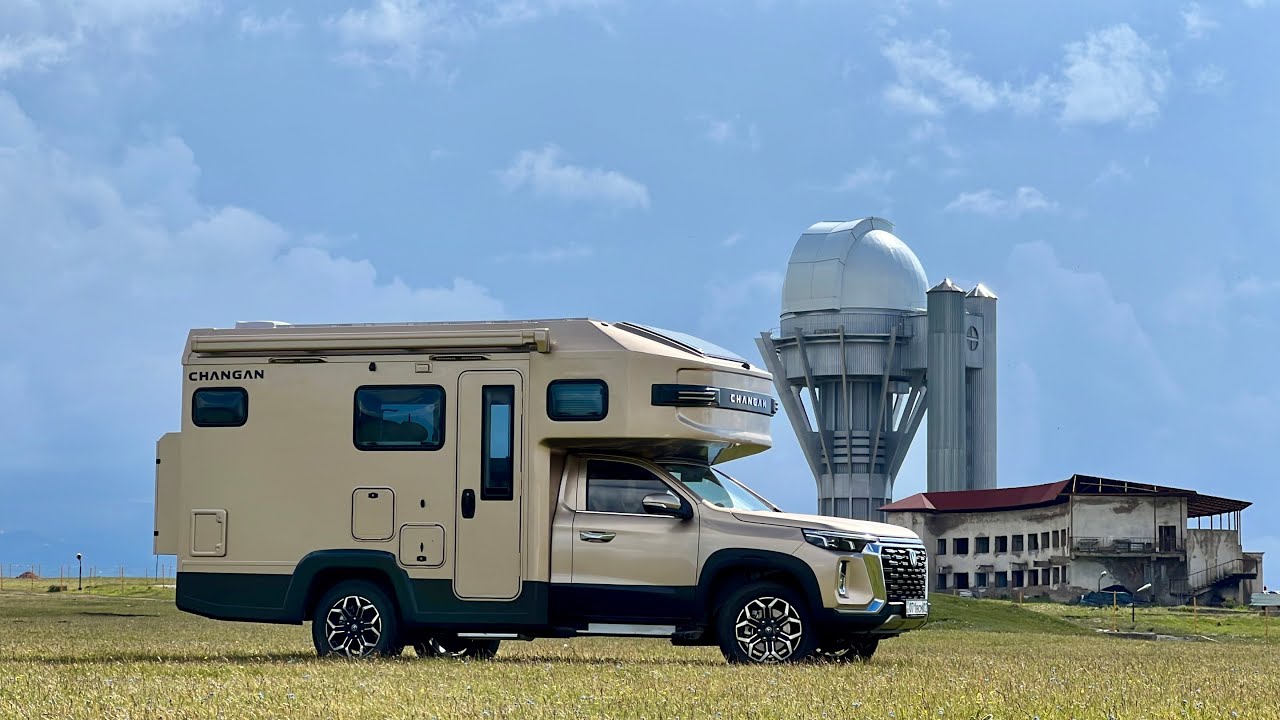 Уютный и комфортный кемпинг на автодоме CHANGAN Fengjing RV - YouTube