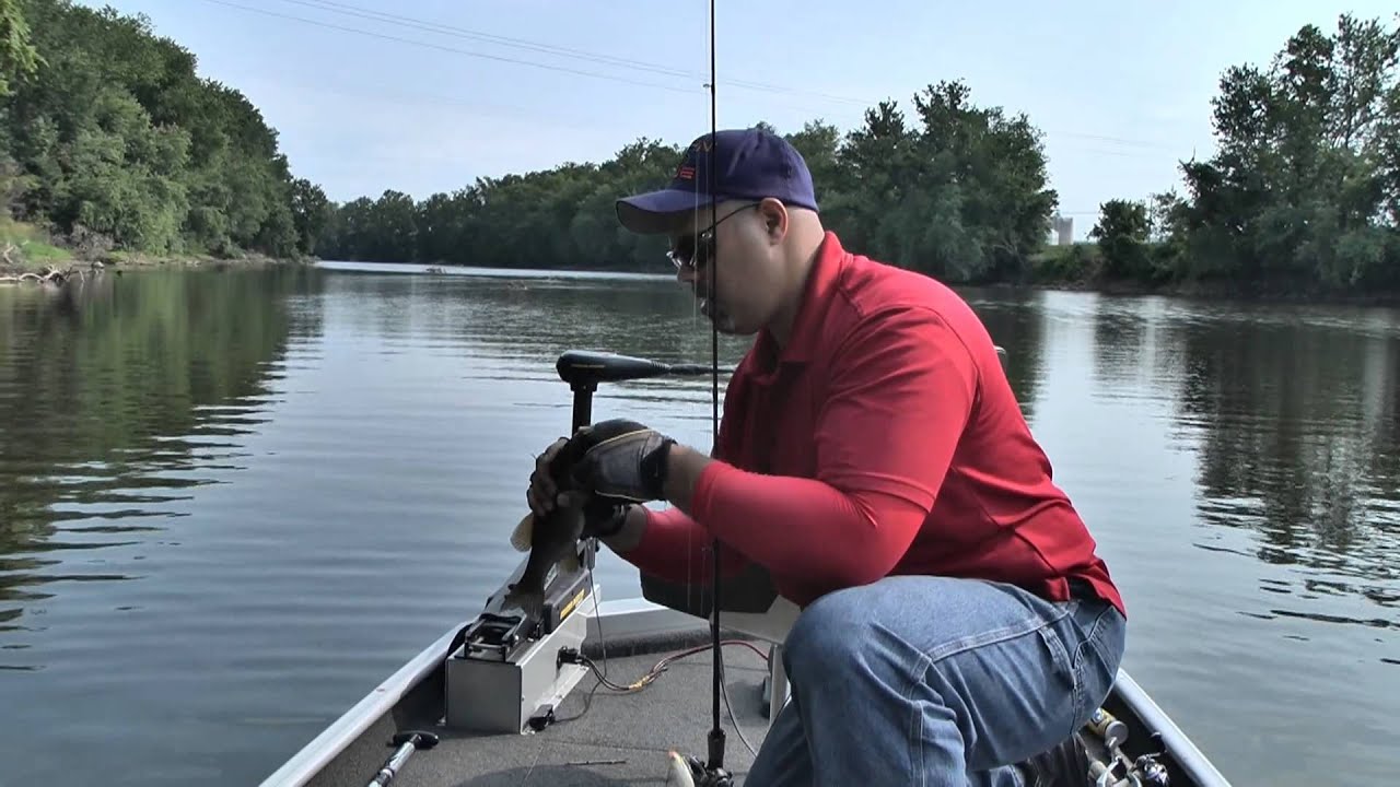 Mighty Muskingum River Smallmouth Bass - YouTube