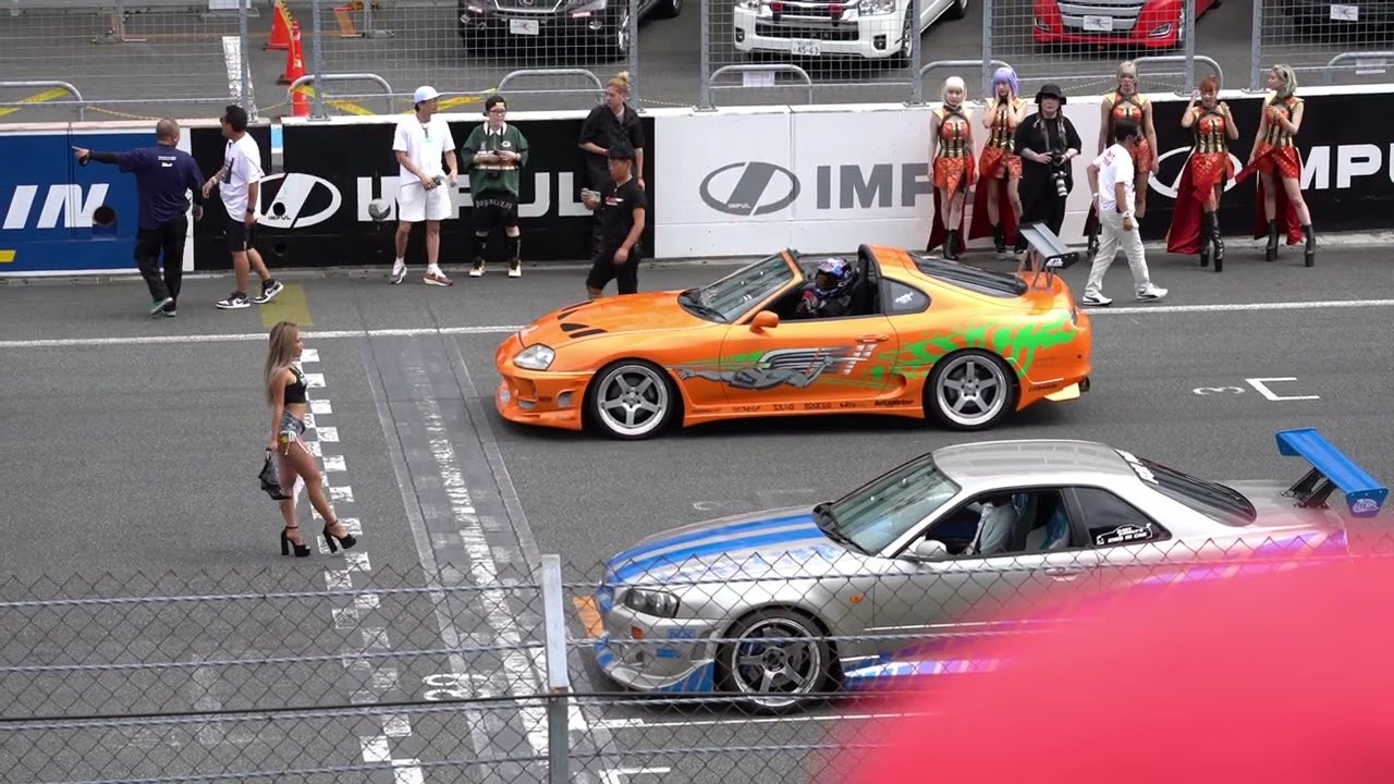 FUELFEST R34 GT-R VS Toyota Supra - YouTube