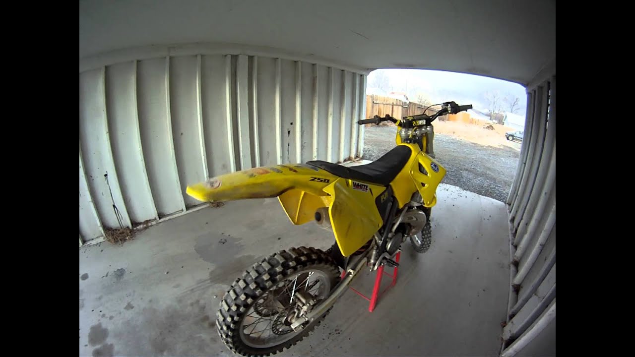 rm 250 start up before rebuild - YouTube