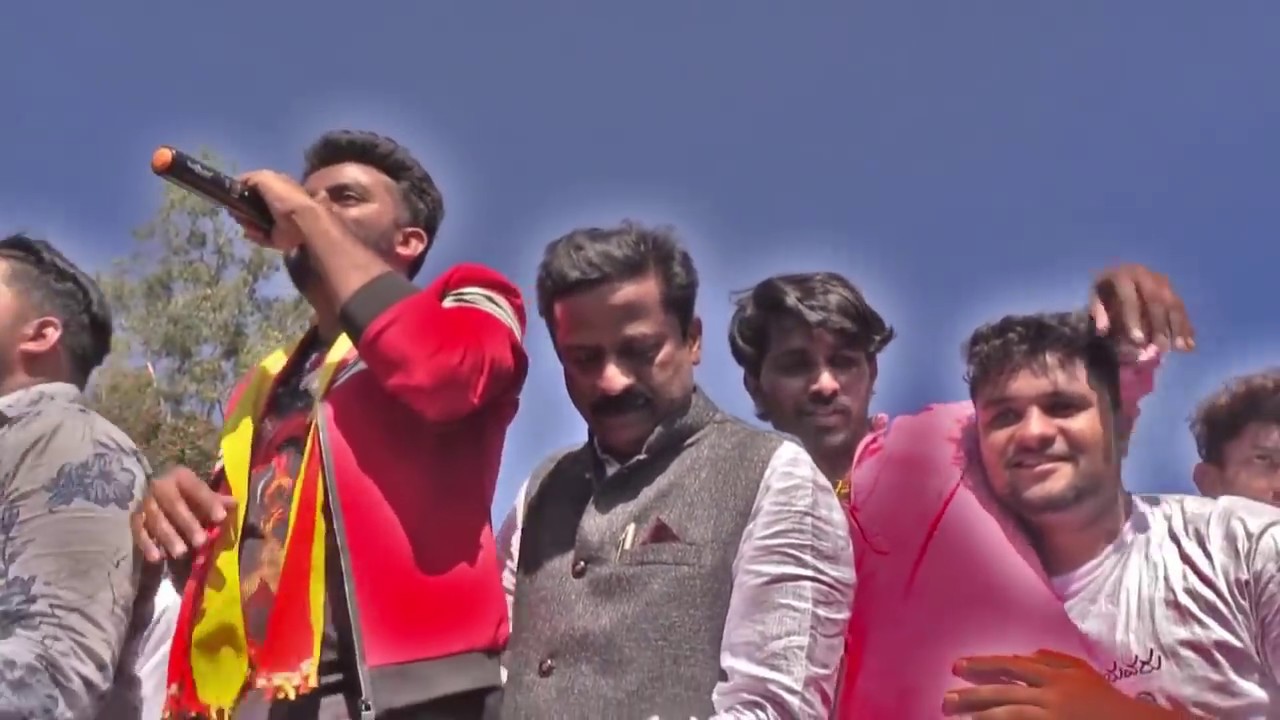 chandan shetty sings gombe and all songs with fans - YouTube