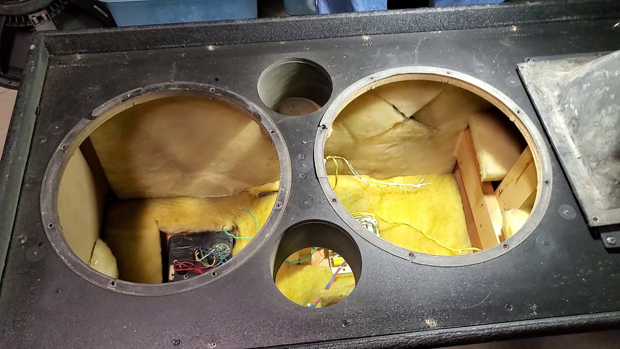 LA PODEROSA JBL 4733 ABEL PEREZ - YouTube