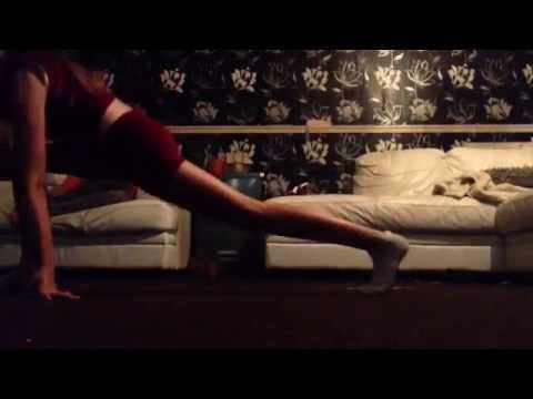 How to get the splits { stretches } 1