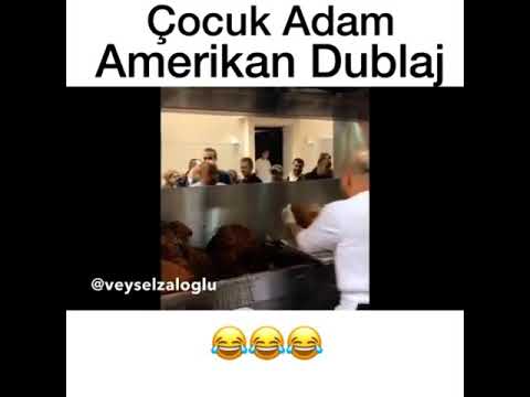 AMERİKAN DUBLAJ ÇİĞKÖFTECİ AHMET USTA ŞARKI SÖYLÜYOR