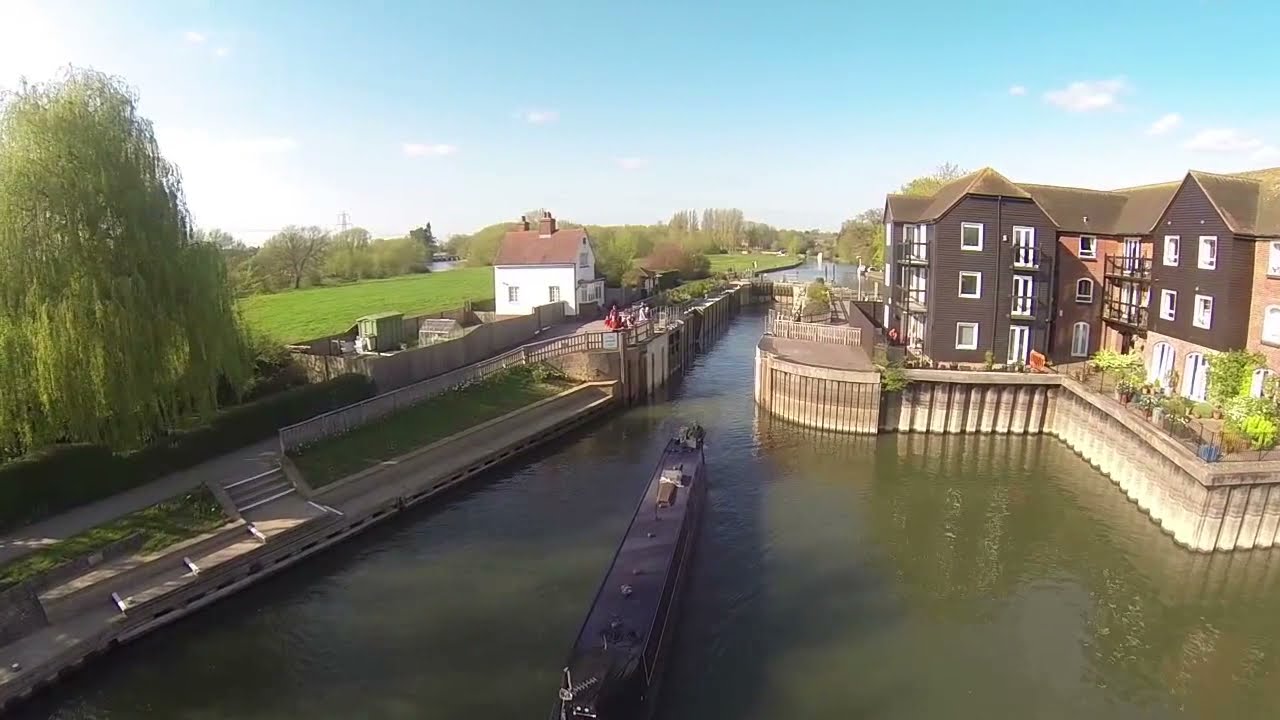Sandford Lock, River Thames, Oxford - YouTube