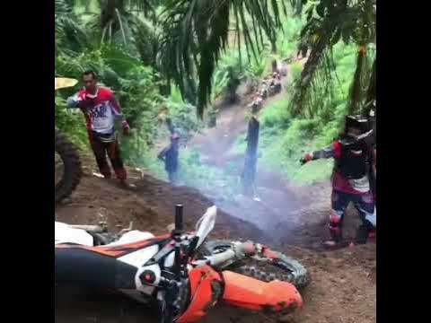Trabas KTM 2 stroke IST - YouTube