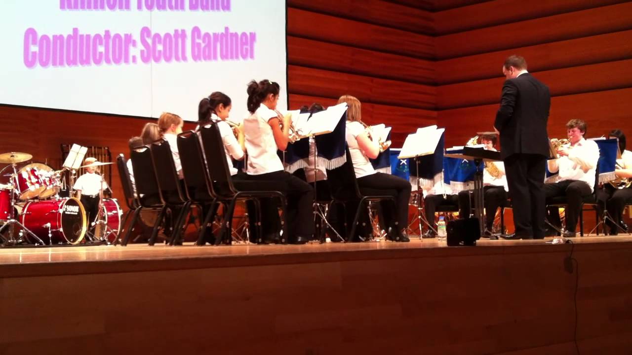 Kinneil Youth Band - Highland Cathedral - YouTube