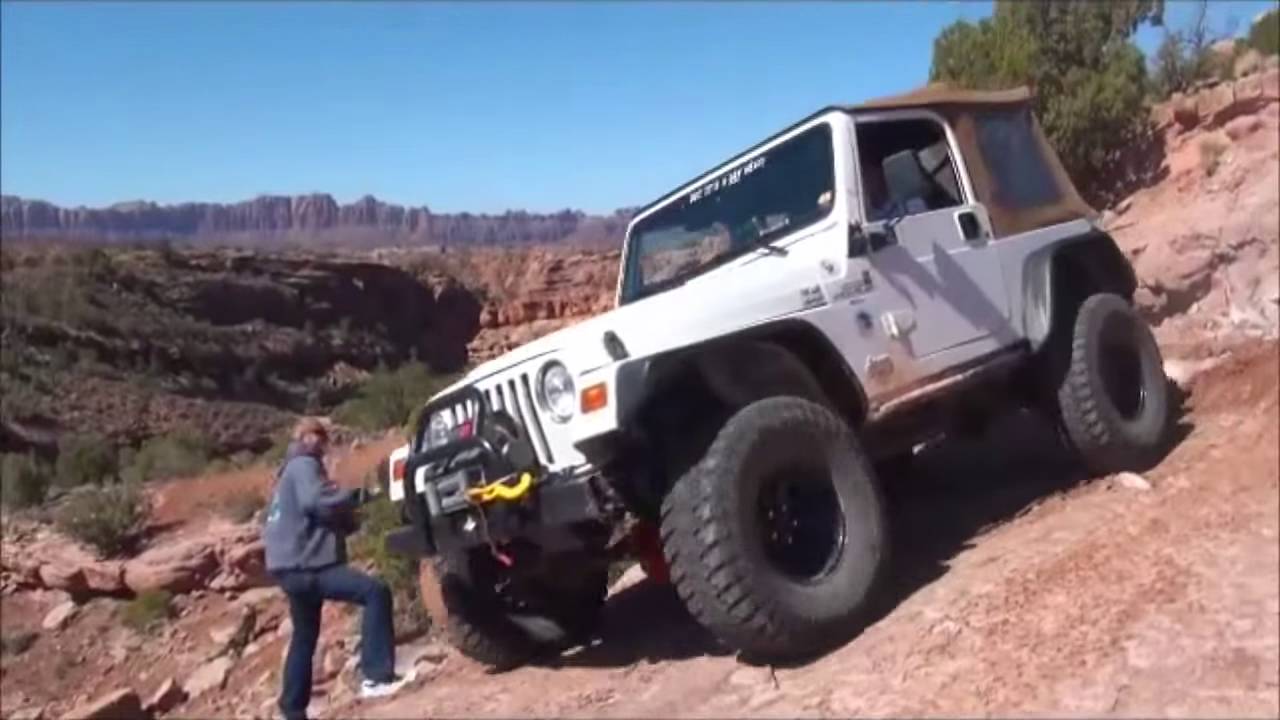 HUMMER H1 H2 H3 Vs Jeep Wrangler Vs Land Rover Discovery Off Road 4x4
