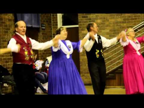 Die volkspelers sing “Die Afrikaners is Plesierig” - YouTube