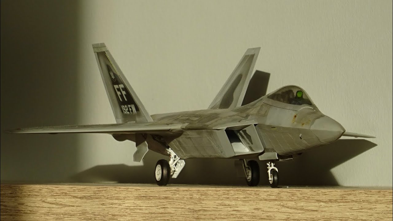 Hasegawa 1/48 F-22 Raptor - YouTube