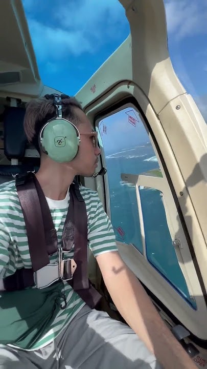 NYOBAIN NAIK HELIKOPTER KELILING BALI 🚁 - YouTube