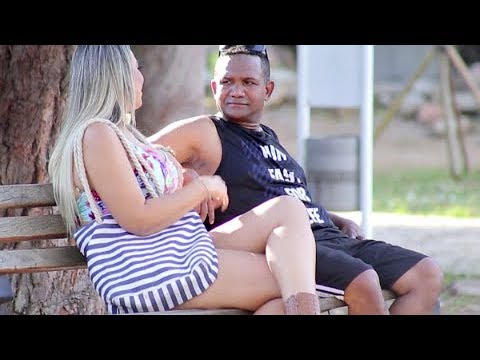 Gata promete fazer a temperatura subir e empolga marmanjos