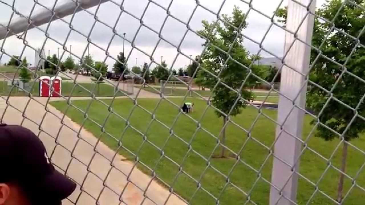 Kids humping!!!!!!!!!!!!!!???????? - YouTube