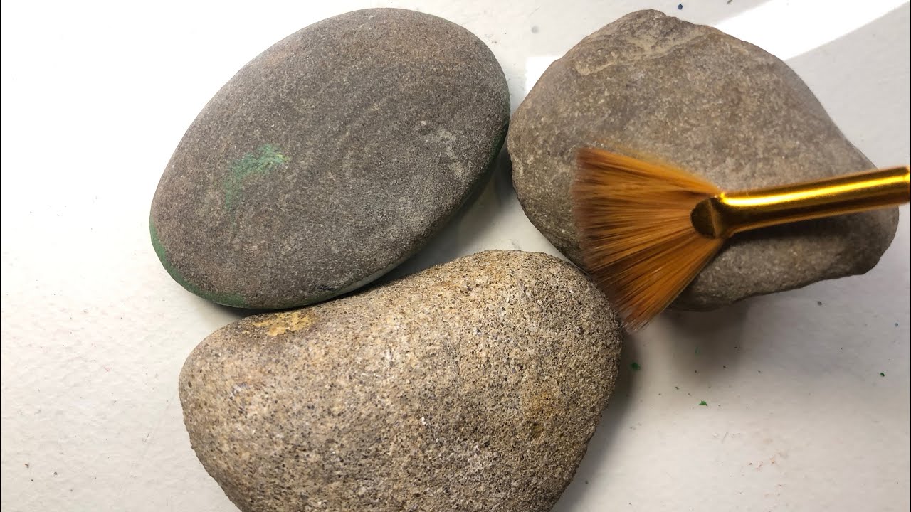 Aesthetic Acorn & Fall Leaves Rock Painting | Easy Autumn Pebble Art ...