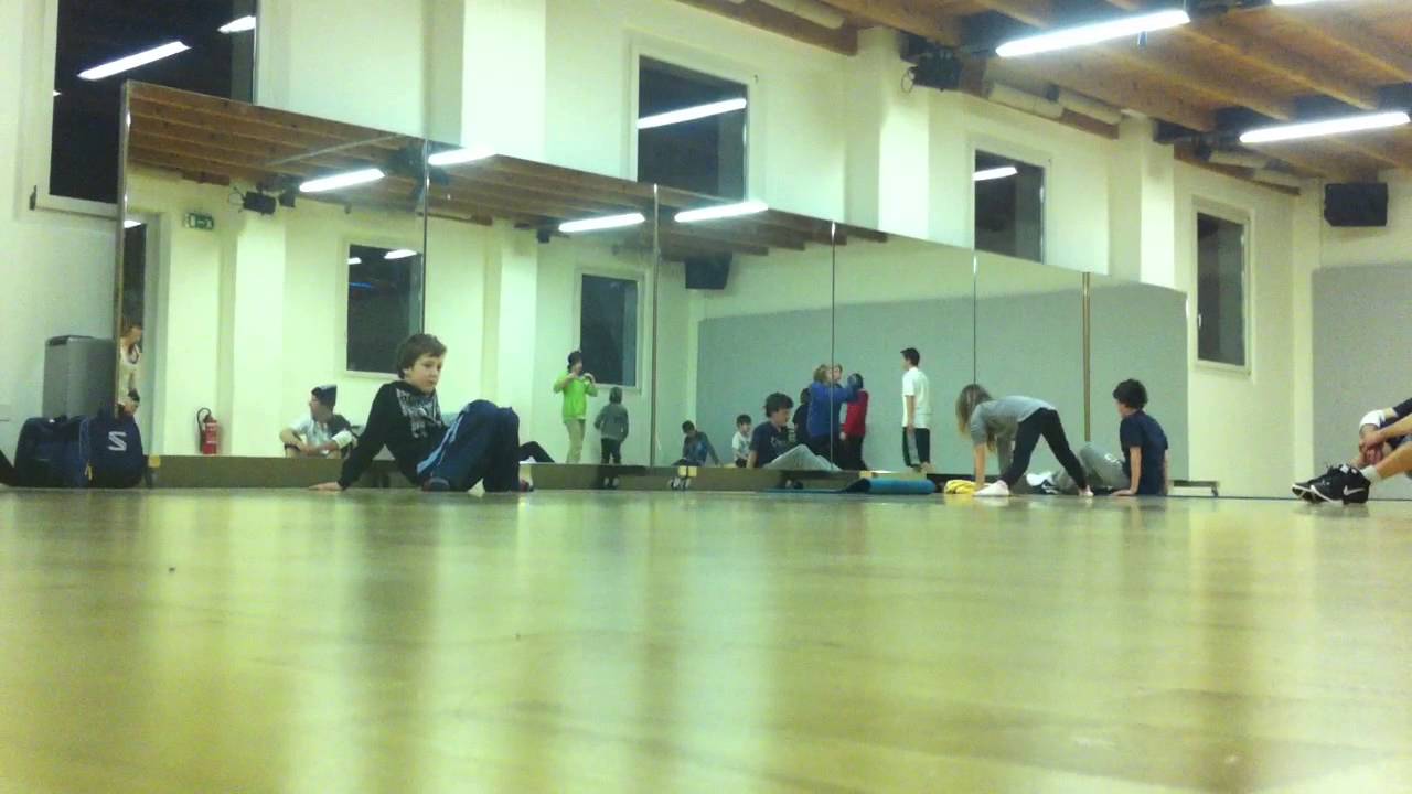 Switzerland, best backspin breakdance full hd - YouTube