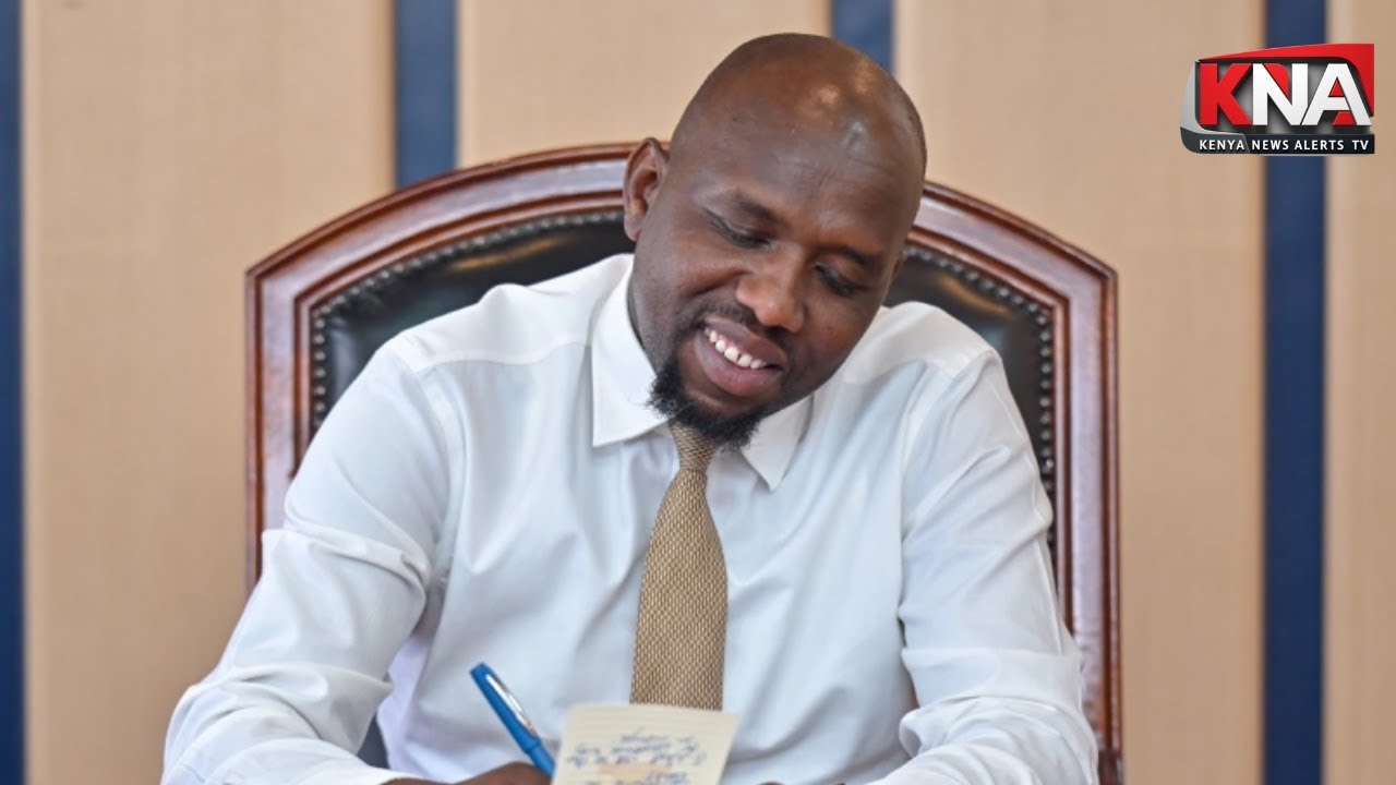 MURKOMEN IS BECOMING INCOMPETENT. HE SHOULD BE AWARE OF EVERYTHING ...