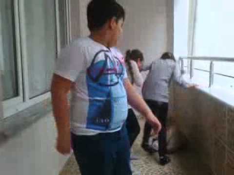 4/G sınıfından DUALAR EDER İNSAN performansı... :)