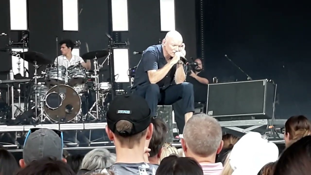 Gaëtan Roussel / Nancy 18juin2022 / 2045 / La colère - YouTube