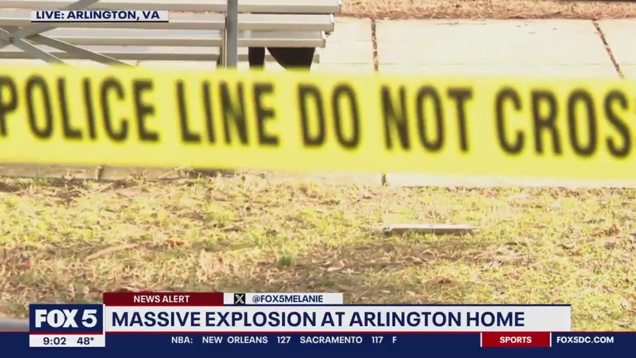 Explosion levels Arlington home as officers try to serve search warrant ...