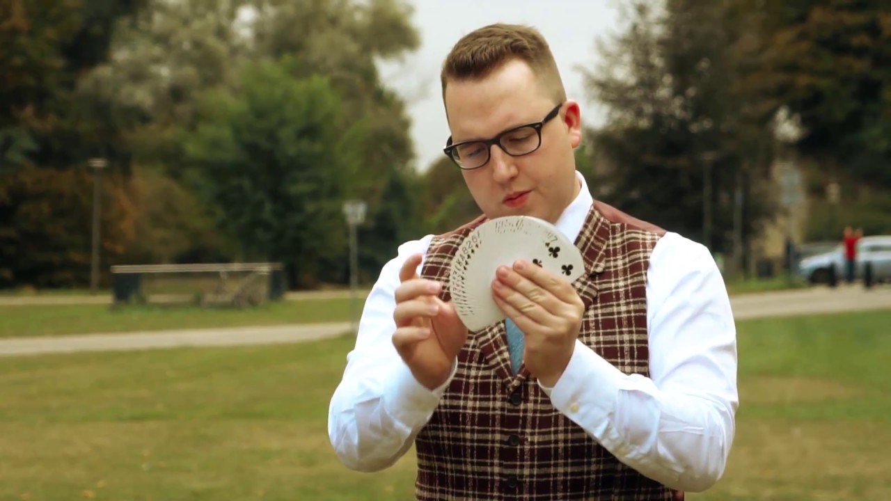 Magician Rob Charles - SHOWREEL - YouTube