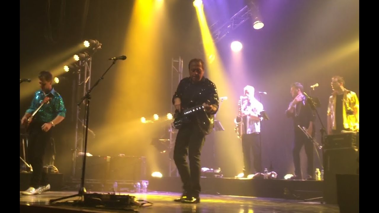 Level 42 Live Chinese Way, filmed at the Indigo O2 in London - YouTube