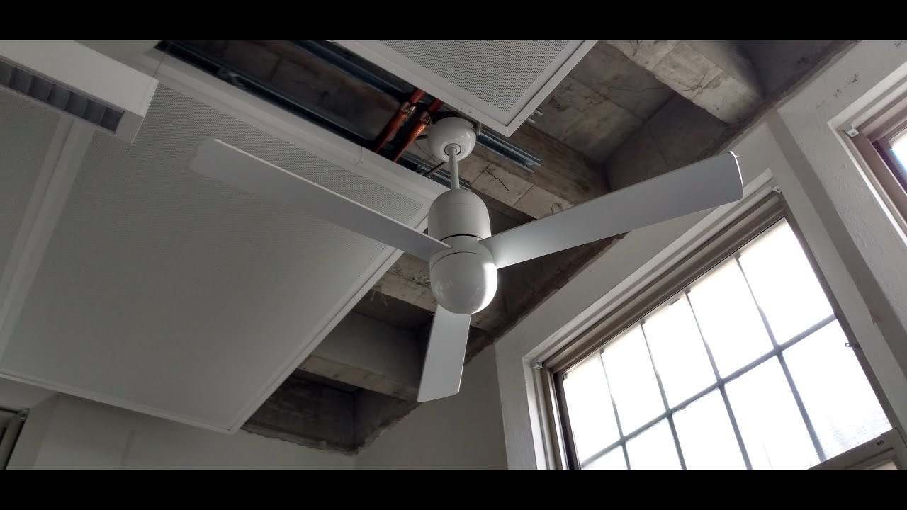50/52" Modern Fan Company Cirrus (Short) Ceiling Fans (Room 117) - YouTube