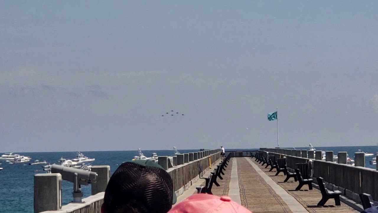 Blue Angels Delta Breakout @ Pensacola Beach 2018 - YouTube