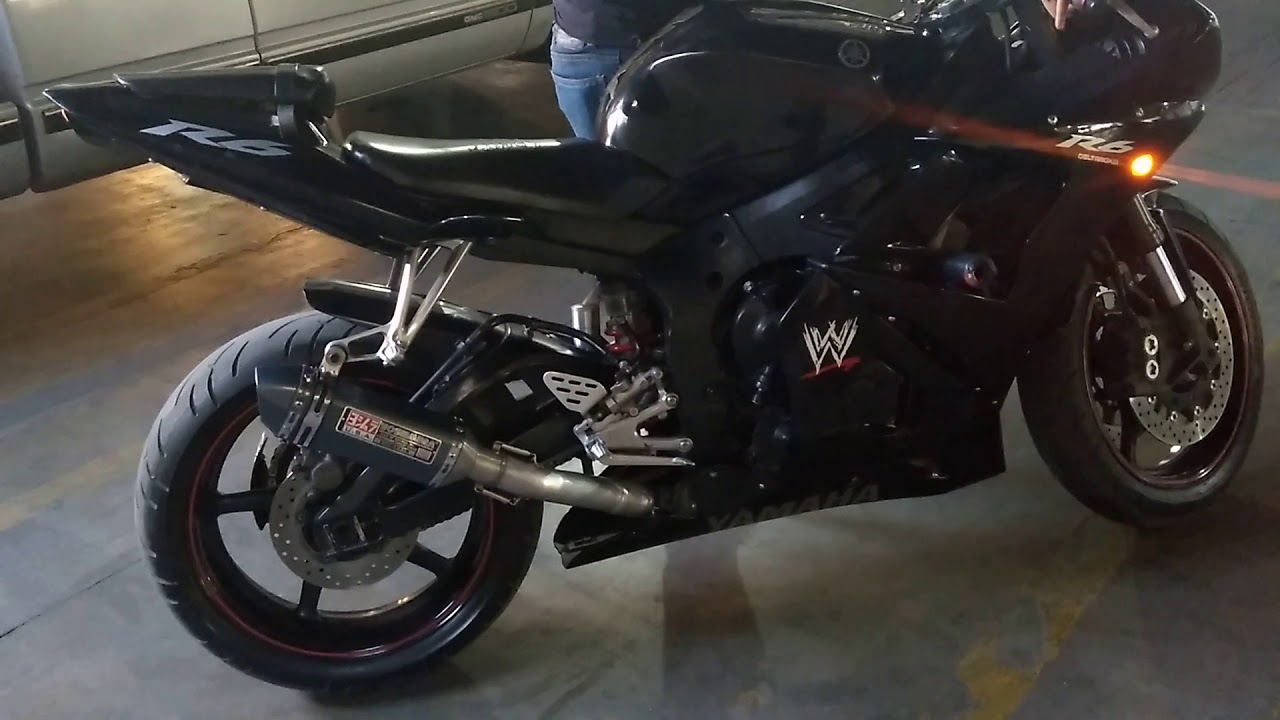 Escape Deportivo Yoshimura Silenciador Puesto Yamaha R6 600cc - YouTube