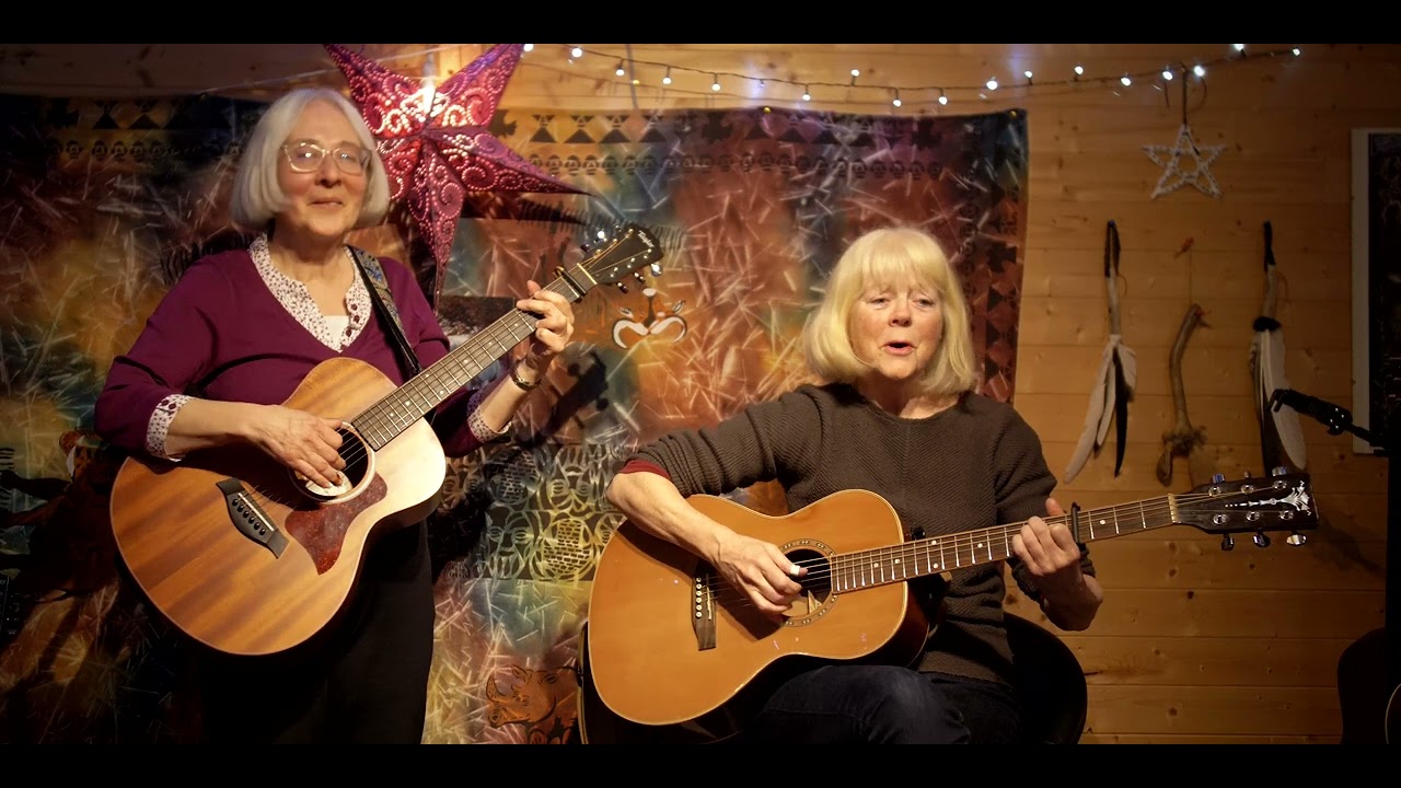 Alison Humphries & Sue Graves Do you love an Apple. Traditional - YouTube