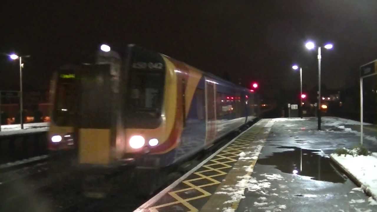 South West Trains 450042 and 450067 passing Surbiton - YouTube
